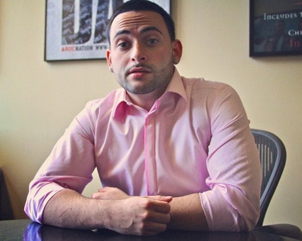 Famous artist Dj Rob Ru came up again with a striking song ‘Side Eye’